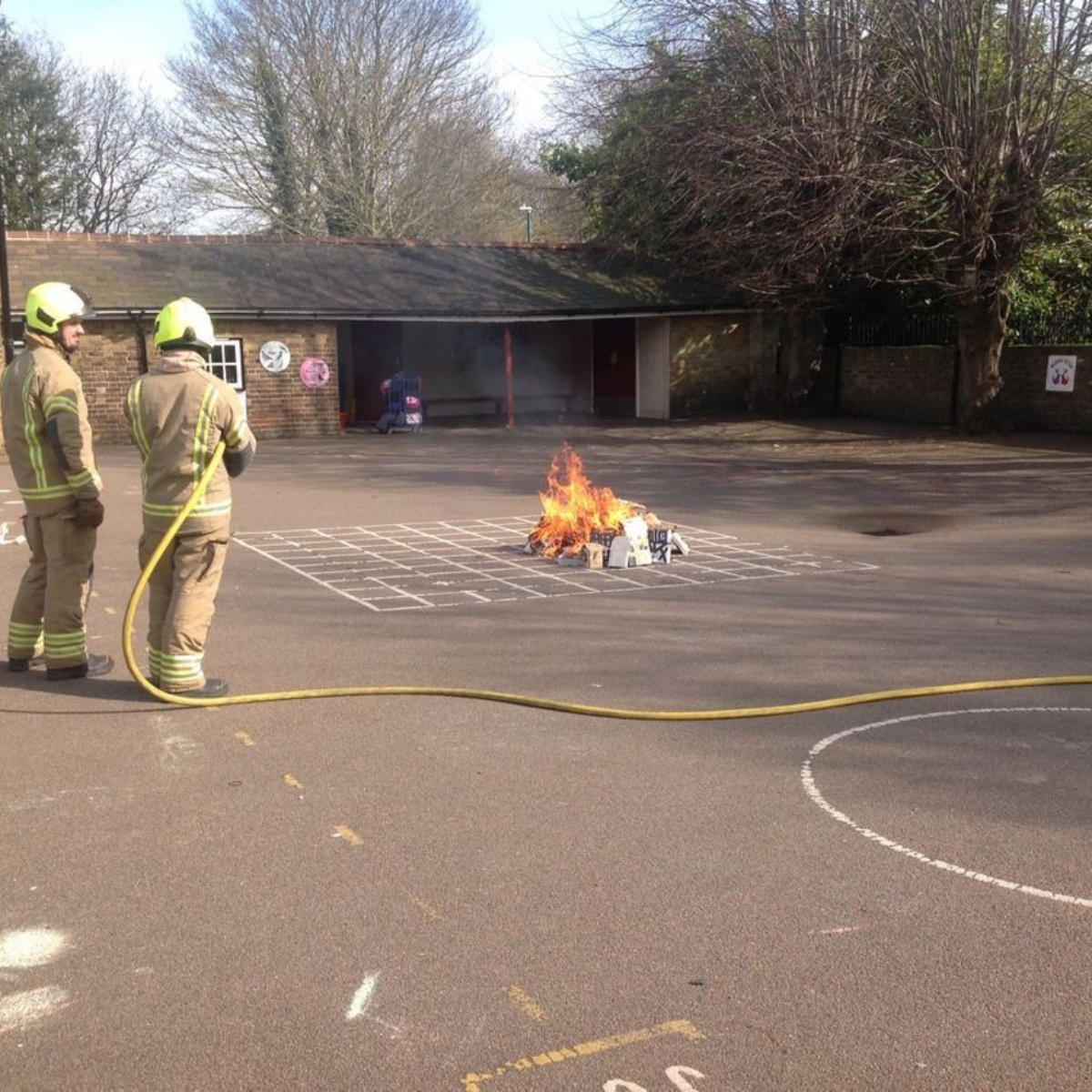 Fawbert & Barnard's Primary School - London's Burning!